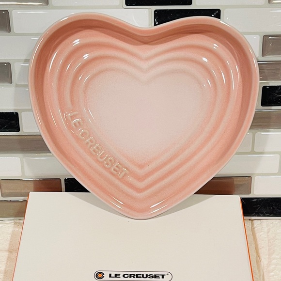 Le Creuset | Kitchen | Le Creuset Heart Spoon Rest | Poshmark